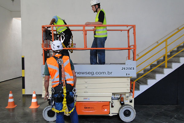 curso-de-operador-de-plataforma-aérea-em-são-paulo - New Seg